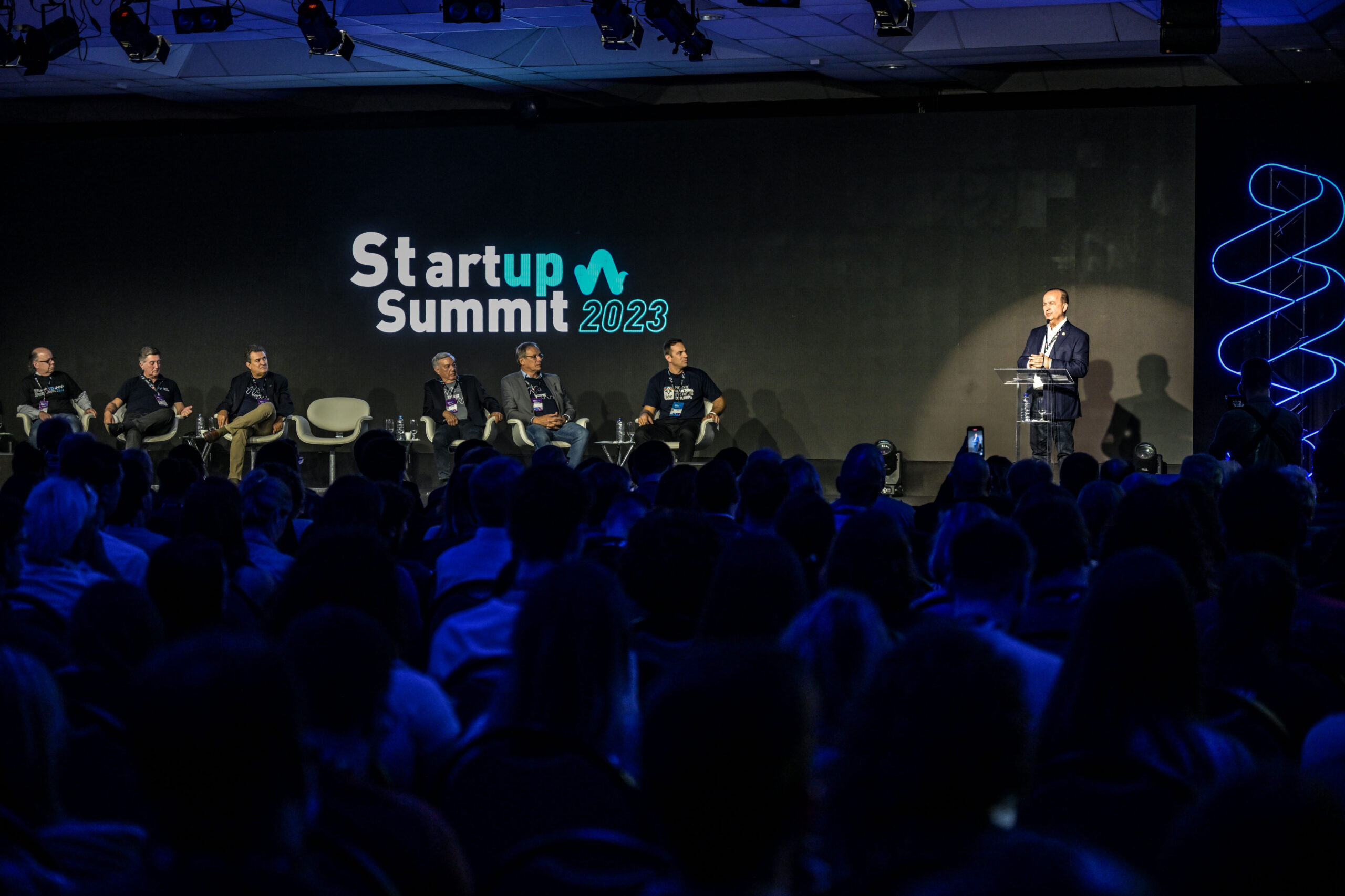 Governador abre o Startup Summit, evento que reúne dez mil pessoas em Florianópolis - Fapesc